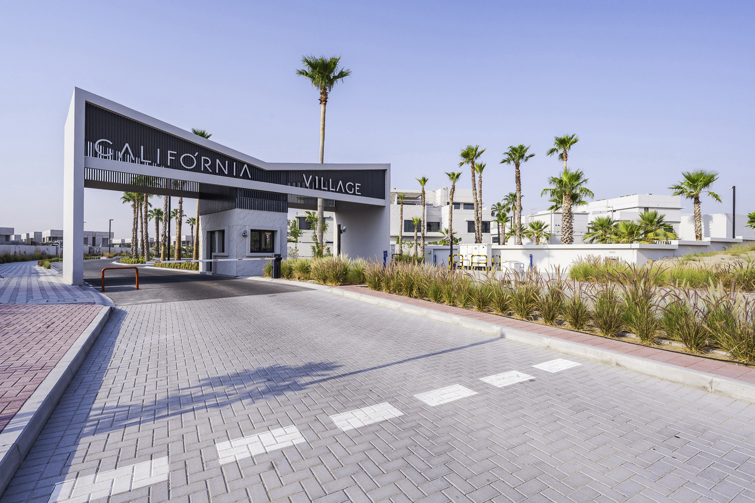 INFRACORP CALIFORNIA RESIDENCES KOTA ARABIA DI DUBAILAND